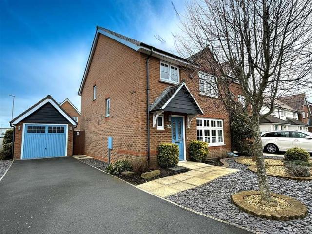 4 Bedroom Detached House