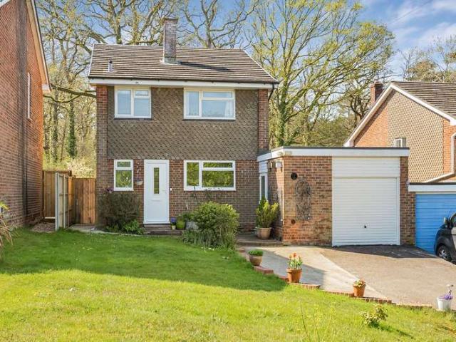 4 Bedroom Detached House