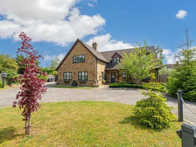 4 Bedroom Detached House