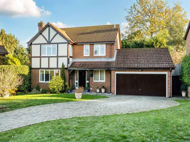 4 Bedroom Detached House