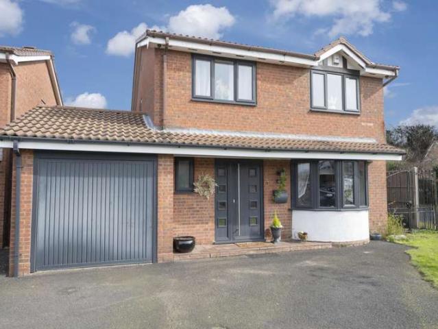 4 Bedroom Detached House