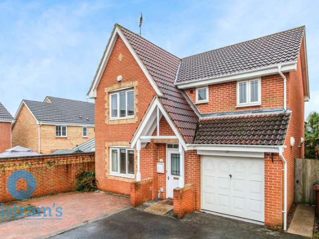 4 Bedroom Detached House