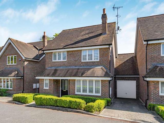 4 Bedroom Detached House