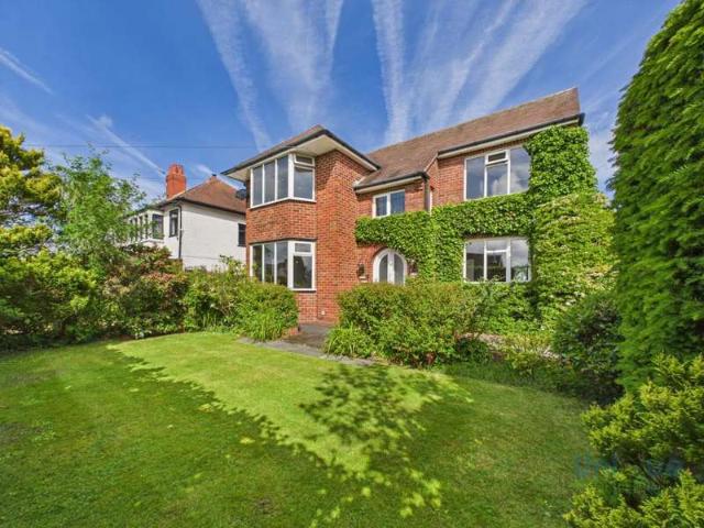 4 Bedroom Detached House