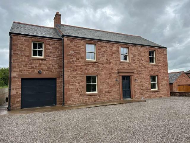 4 Bedroom Detached House