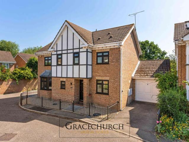 4 Bedroom Detached House