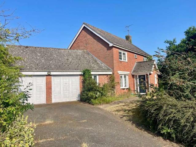 4 Bedroom Detached House