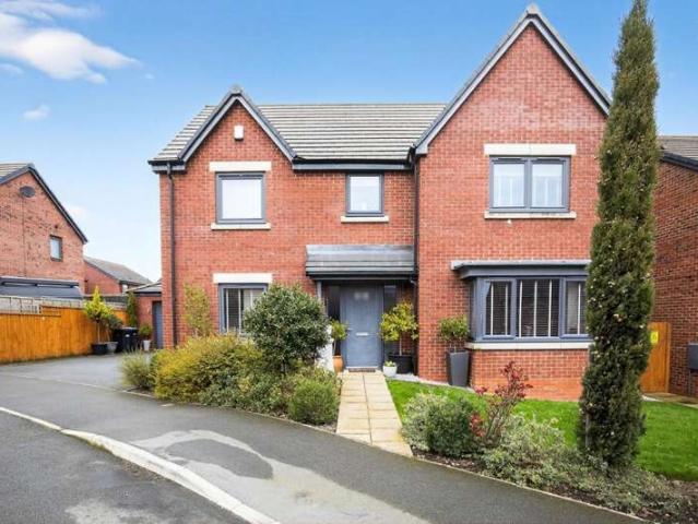 4 Bedroom Detached House