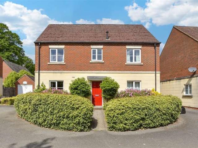4 Bedroom Detached House