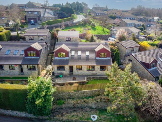 4 Bedroom Detached House