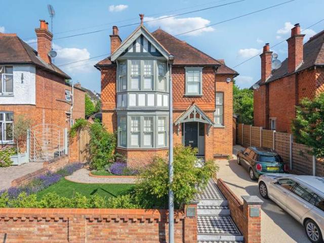 4 Bedroom Detached House