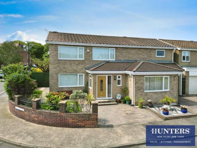 4 Bedroom Detached House