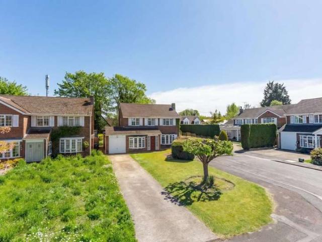4 Bedroom Detached House