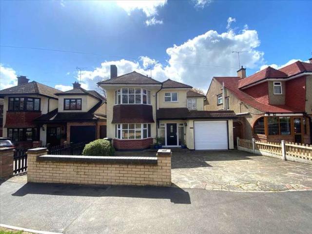 4 Bedroom Detached House