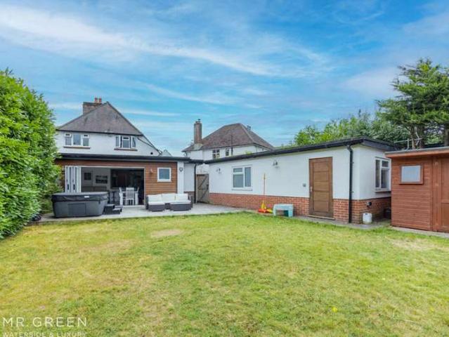 4 Bedroom Detached House
