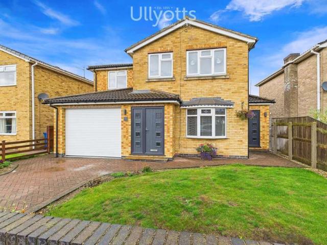 4 Bedroom Detached House