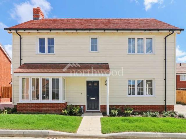 4 Bedroom Detached House