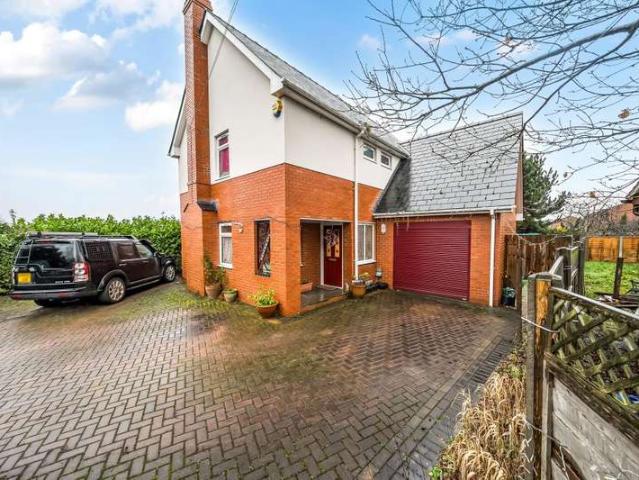 4 Bedroom Detached House