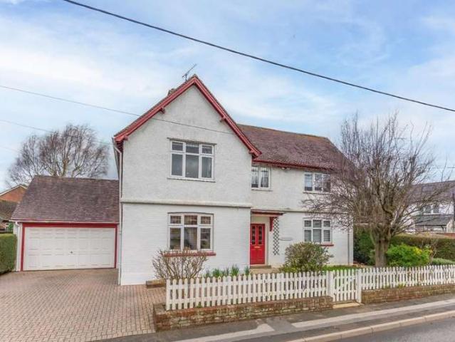 4 Bedroom Detached House