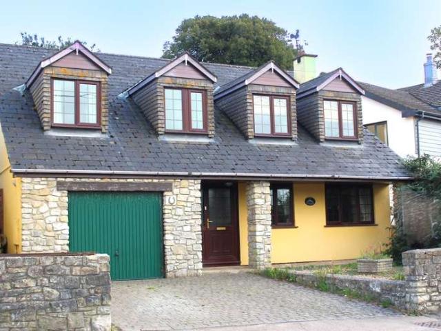 4 Bedroom Detached House