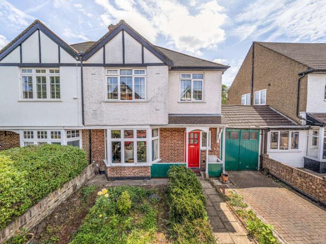 4 Bedroom Detached House