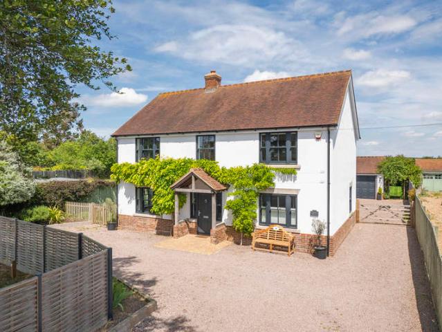 4 Bedroom Detached House