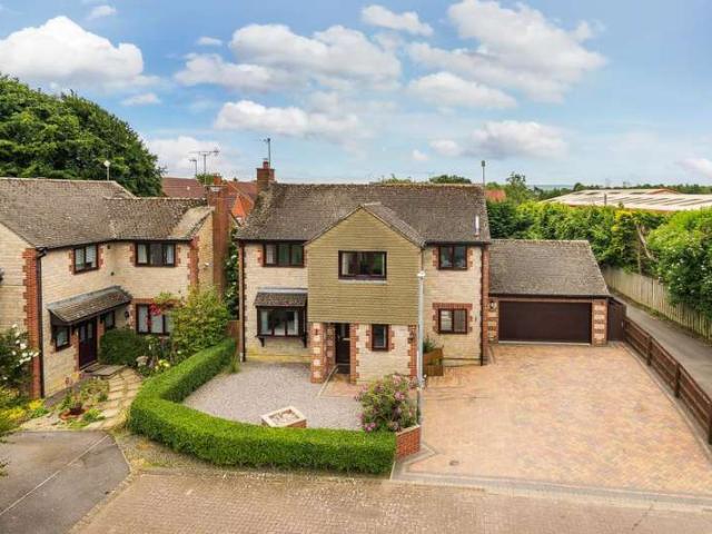 4 Bedroom Detached House