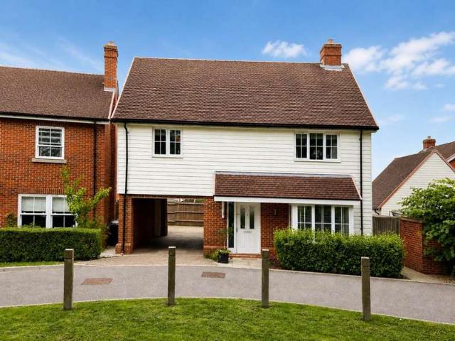 4 Bedroom Detached House