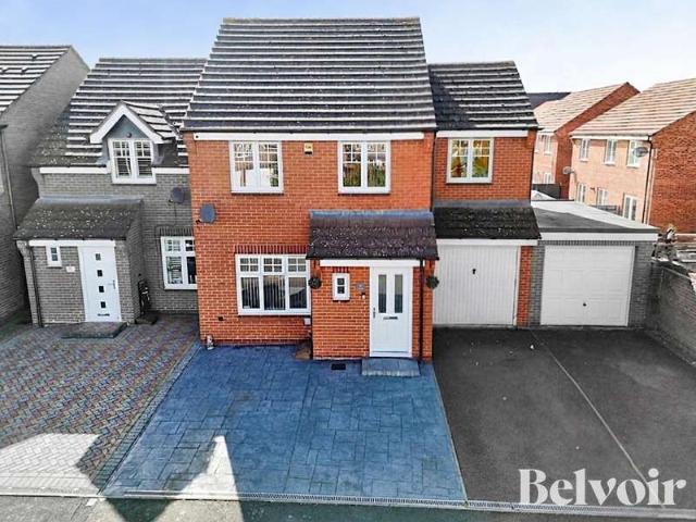 4 Bedroom Detached House