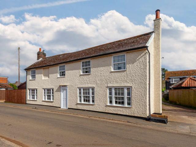 4 Bedroom Detached House