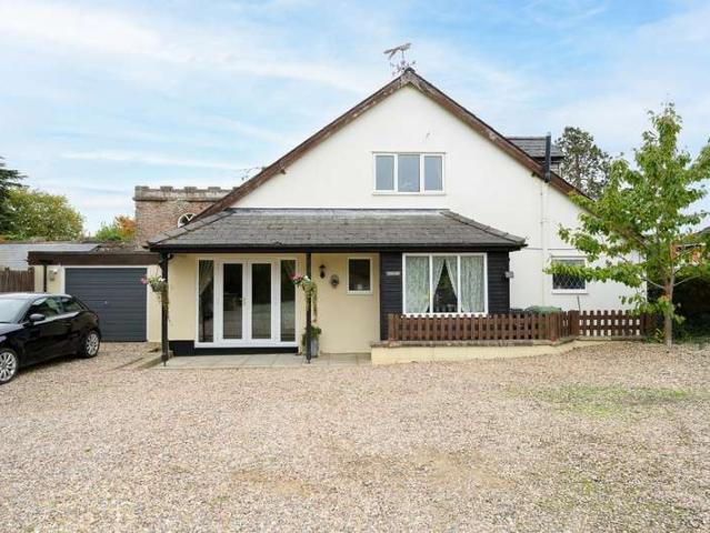 4 Bedroom Detached House
