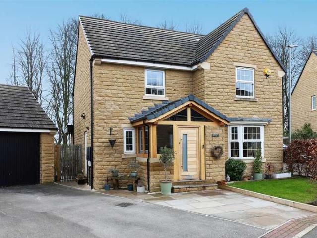 4 Bedroom Detached House