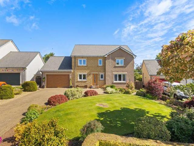 4 Bedroom Detached House