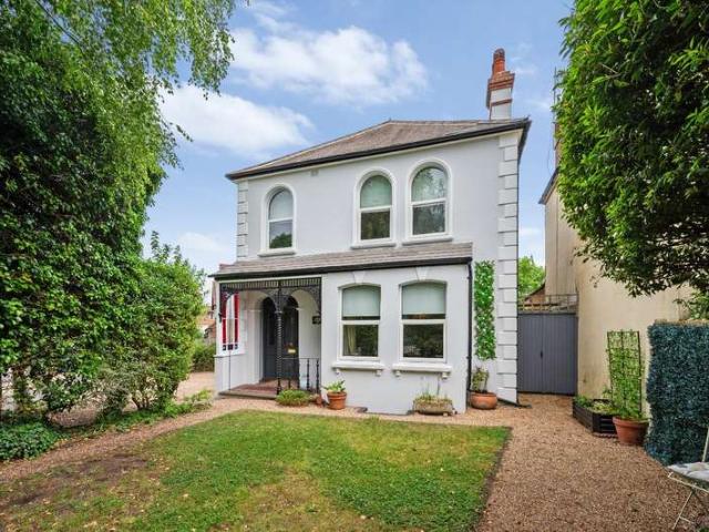 4 Bedroom Detached House