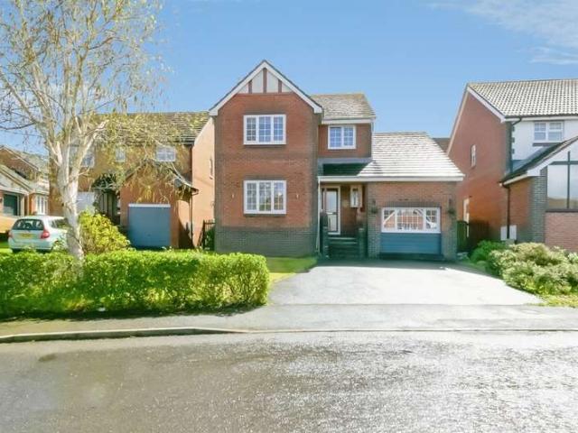 4 Bedroom Detached House