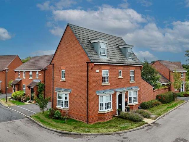 4 Bedroom Detached House