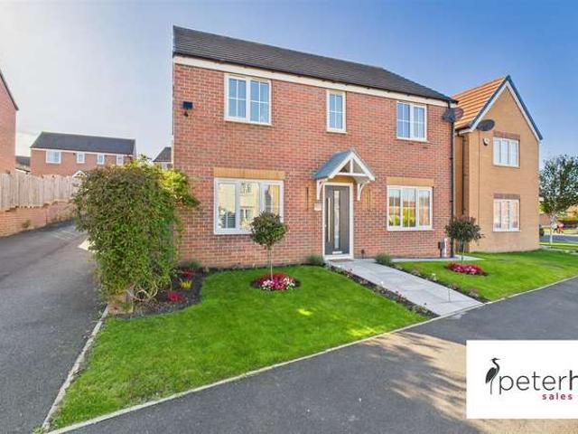 4 Bedroom Detached House