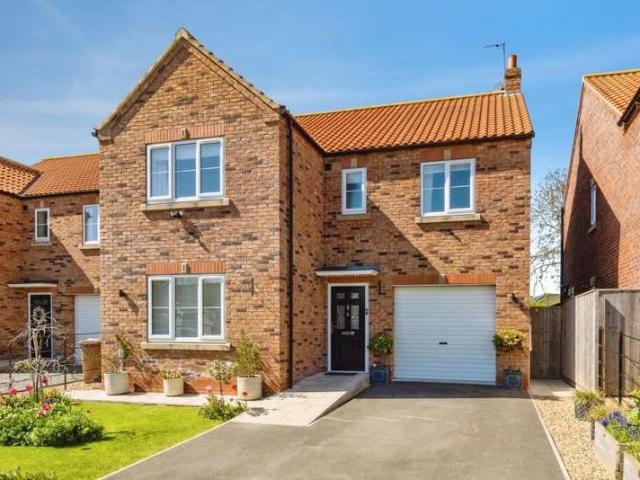 4 Bedroom Detached House