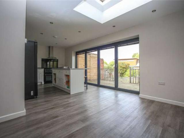 4 Bedroom Detached House