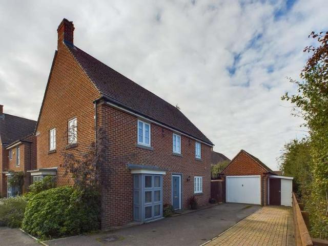 4 Bedroom Detached House