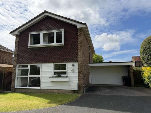 4 Bedroom Detached House