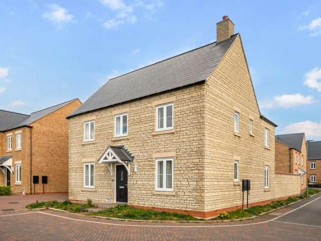 4 Bedroom Detached House