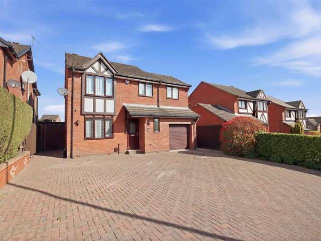 4 Bedroom Detached House