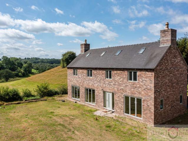 4 Bedroom Detached House