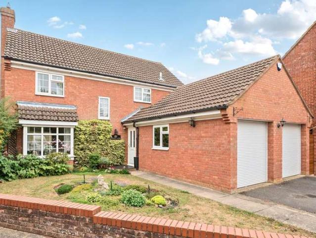 4 Bedroom Detached House