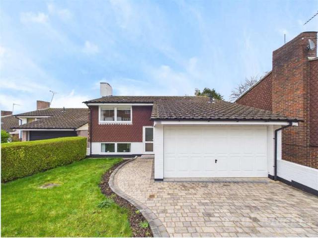 4 Bedroom Detached House