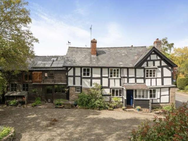 4 Bedroom Detached House