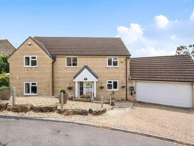 4 Bedroom Detached House
