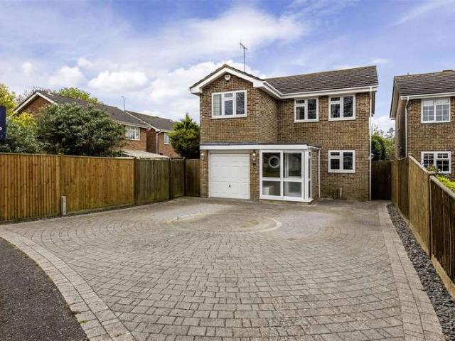 4 Bedroom Detached House