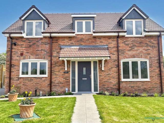 4 Bedroom Detached House
